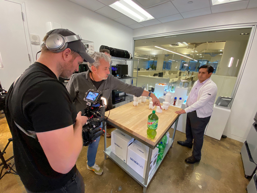 PepsiCo Beverages 2리터 병 재디자인 작업